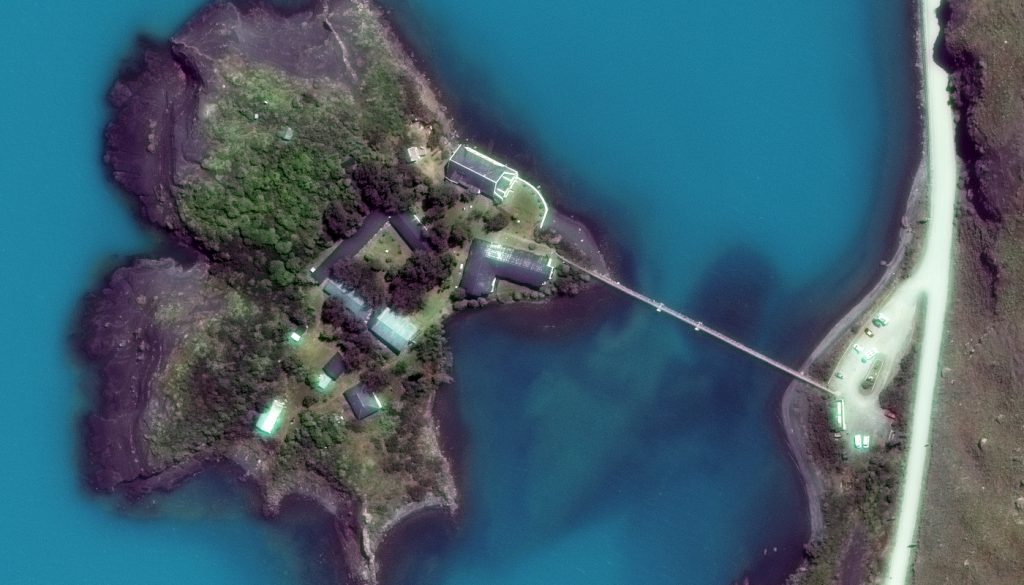 30-cm Color WorldView-3/4 Image of the Month – Lake Pehoé, Chile - Apollo Mapping